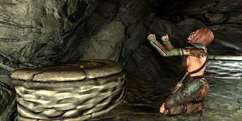 Skyrim: 10 Things That Make No Sense About Aela The Huntress