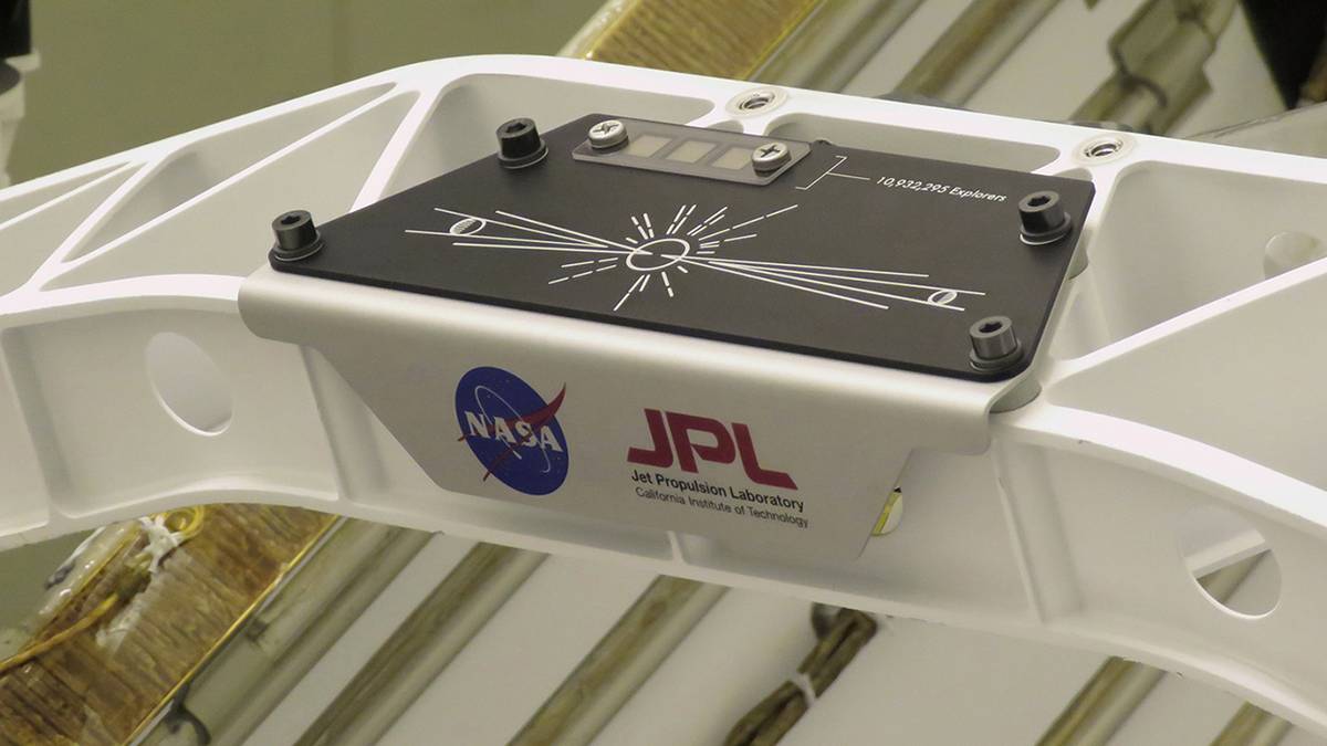 NASA Sending Rover to Mars with More Than 10 Million Names