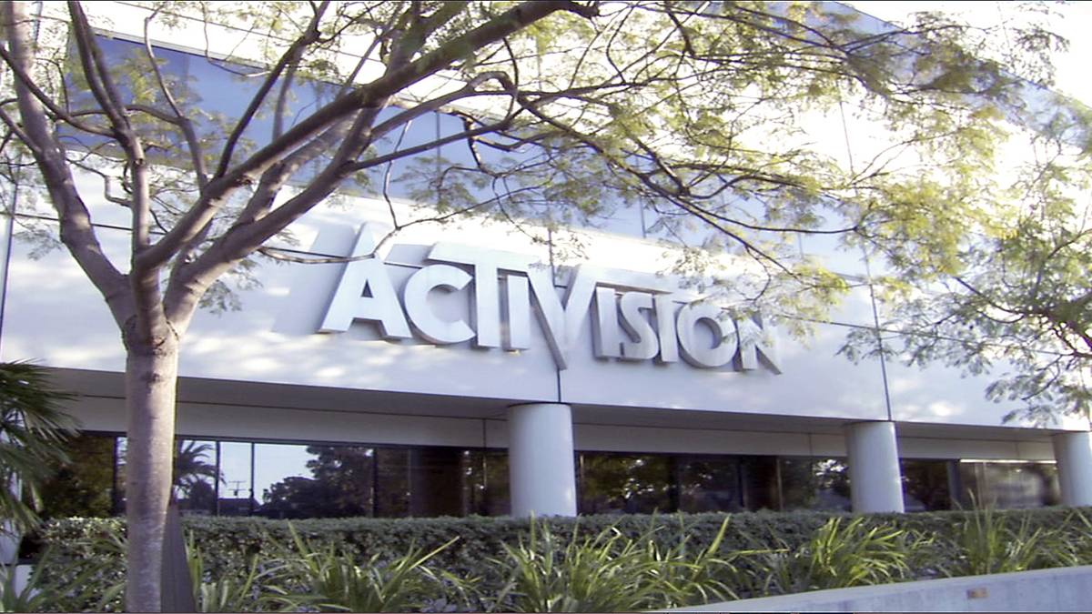 Activision Blizzard Shareholder Criticizes CEO Bobby Kotick's Salary