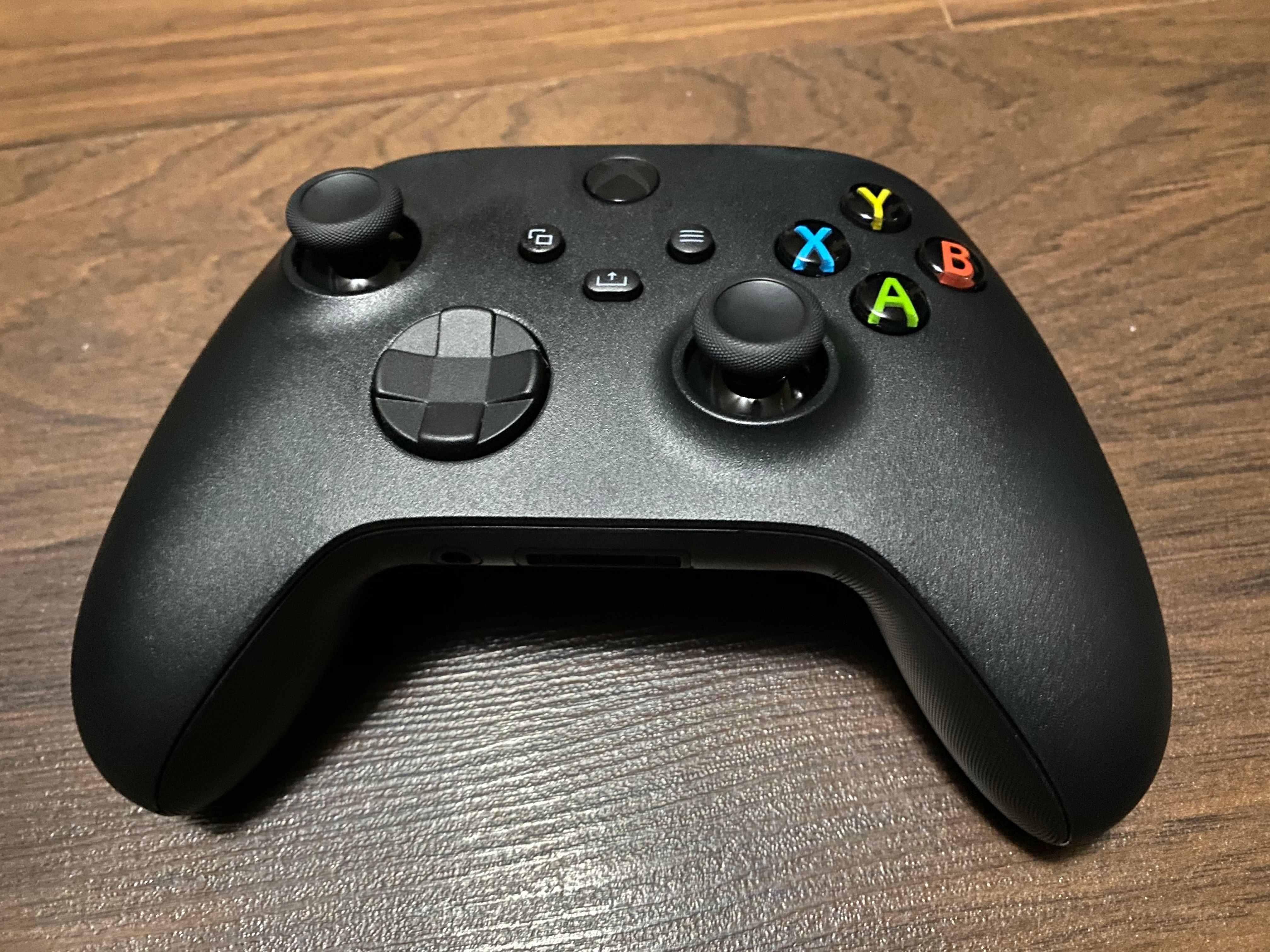 Xbox Series X Unboxing: Everything Included in the Retail Package