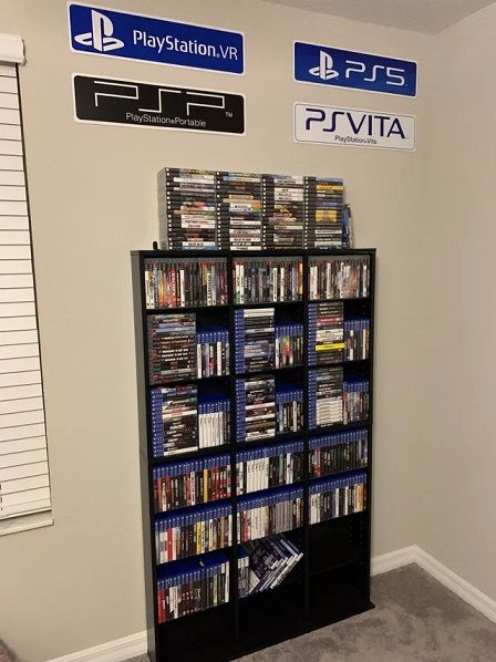 PlayStation Fan Shows Off Incredible Collection of Over 1,000 Games