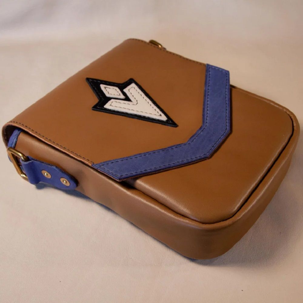 Skyrim Fan Makes Impressive Real-Life Leather Quest Bag