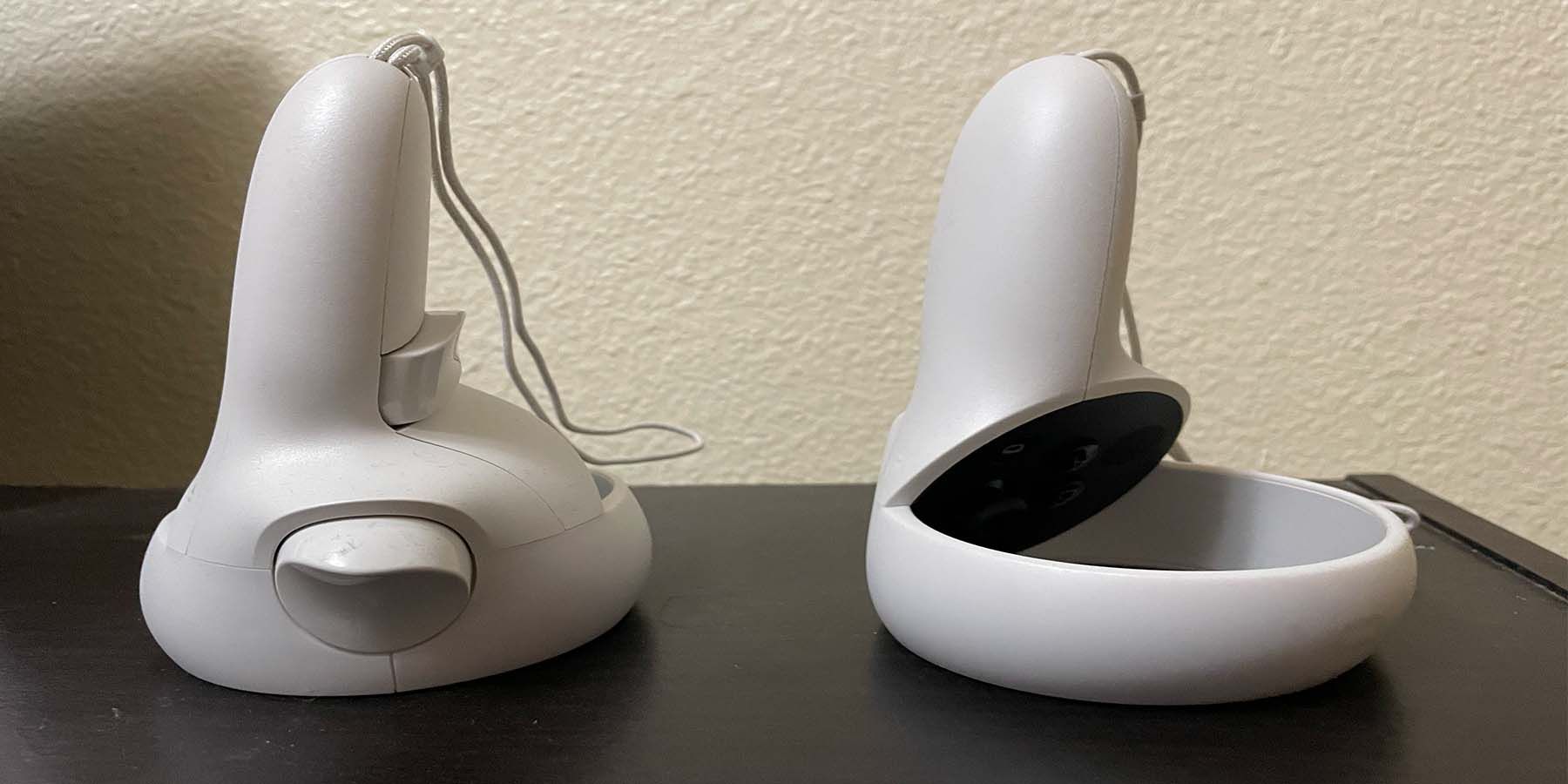 How to Charge Oculus Quest 2 Controllers