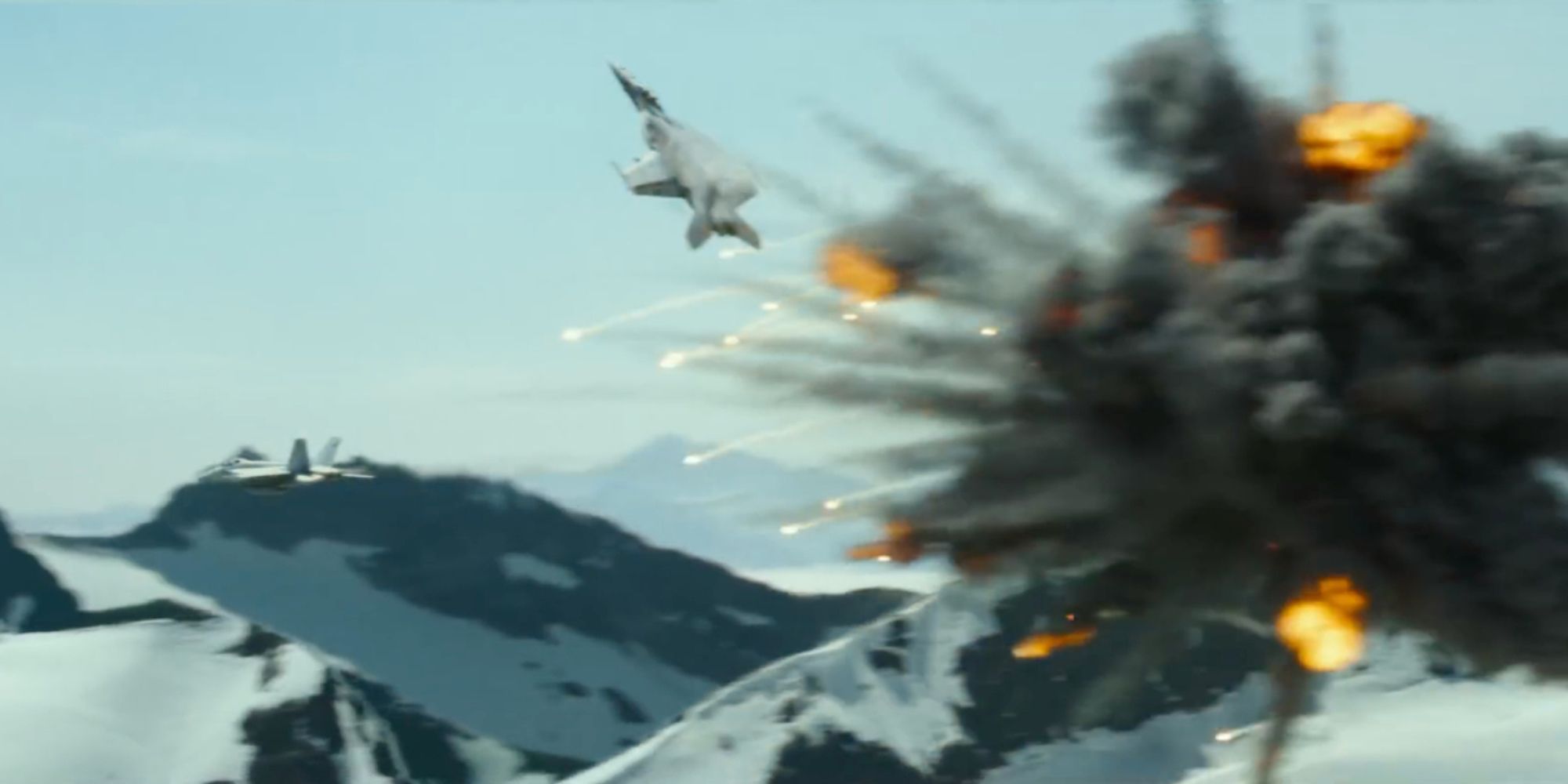 Top Gun: Maverick - Best Callbacks To The Original