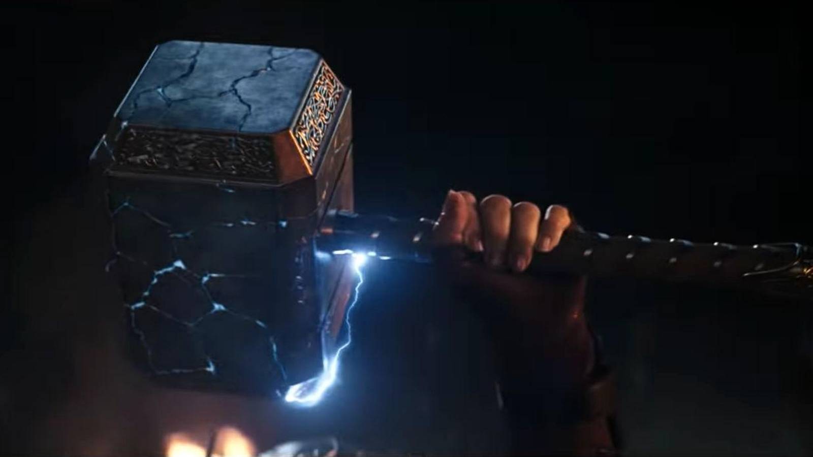 Custom Xbox Series X Console Looks Exactly Like Thor's Hammer