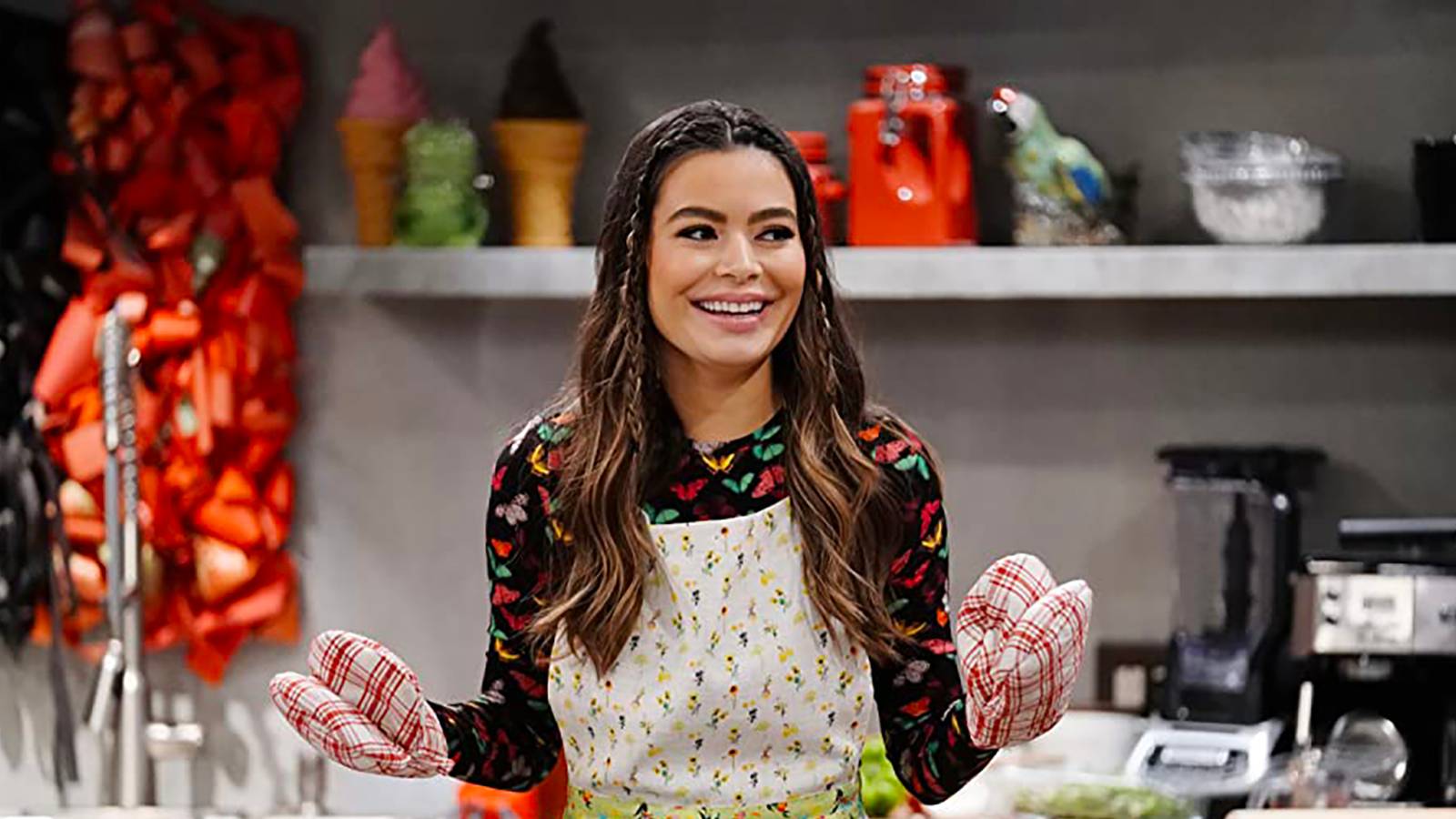 Miranda Cosgrove's iCarly Renewed For Third Season On Paramount Plus