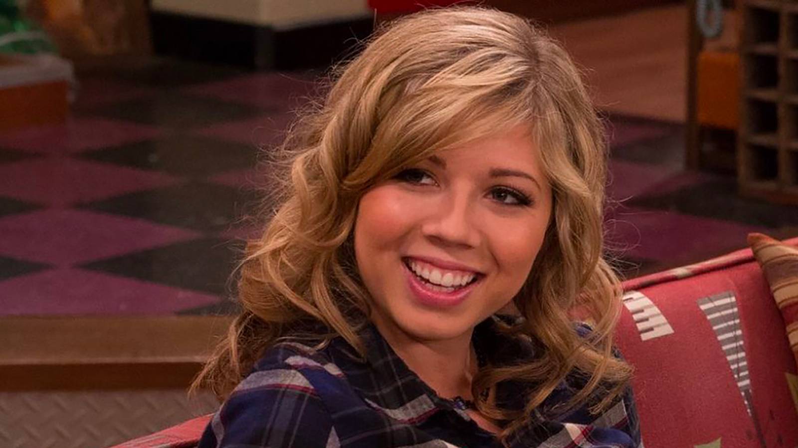 iCarly's Jennette McCurdy Responds To Rumor She May Return To Acting