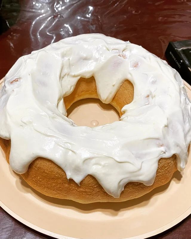 Skyrim Fan Bakes Family Size Sweet Roll