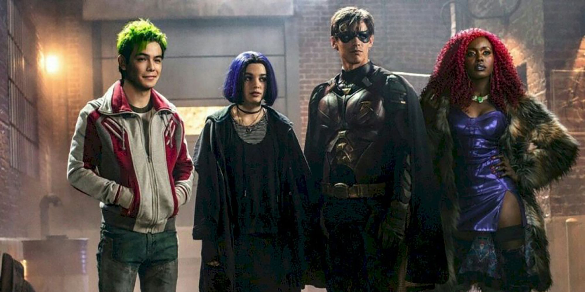 DC's Titans: 5 Things About Raven The Series Changes From The Comics