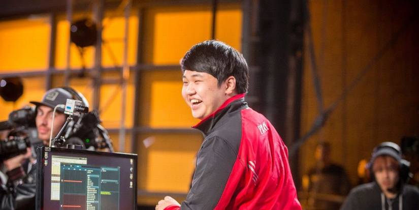 Best League of Legends ADC Pro Players