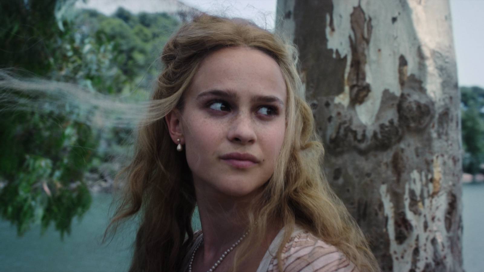 Black Mirror: 'Mazey Day' Ending, Explained