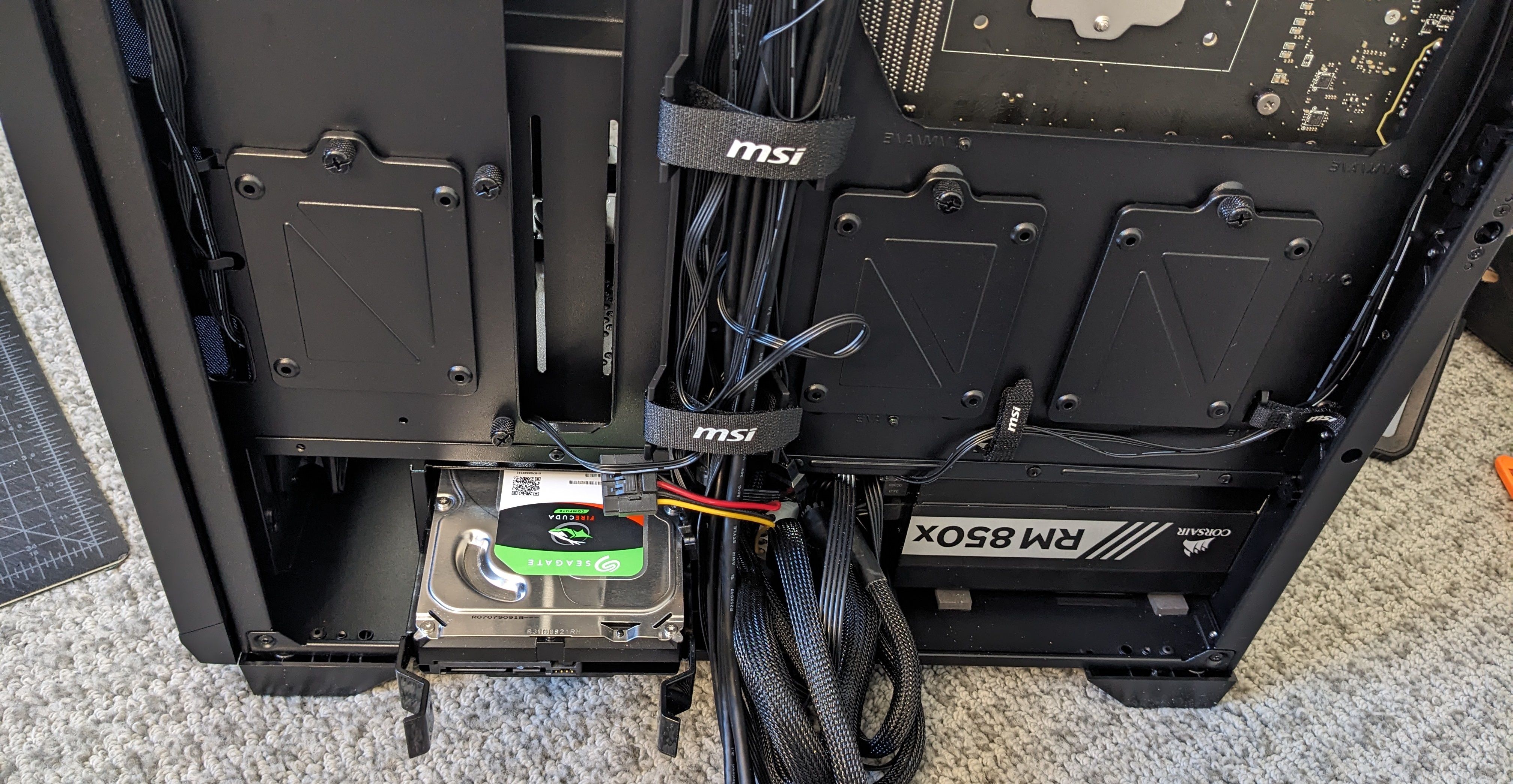 MSI MPG Gungnir 300R Airflow Review