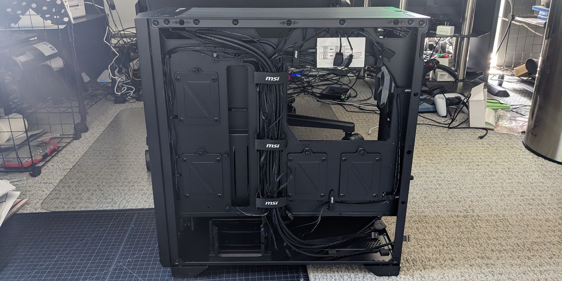 MSI MPG Gungnir 300R Airflow Review