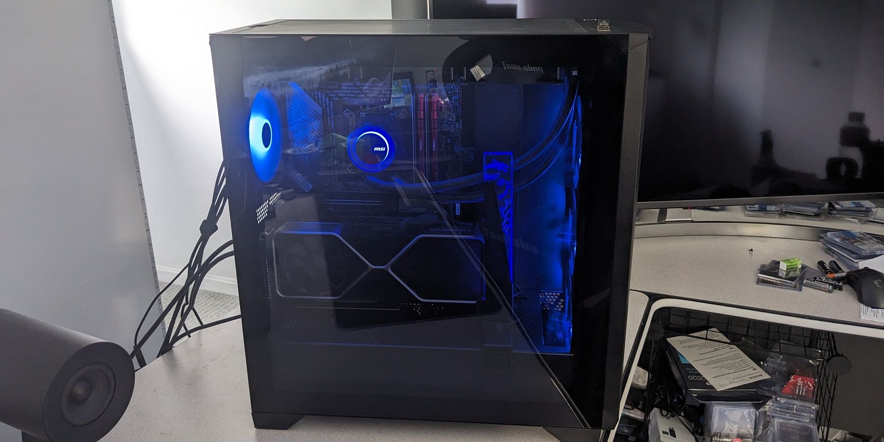 MSI MPG Gungnir 300R Airflow Review