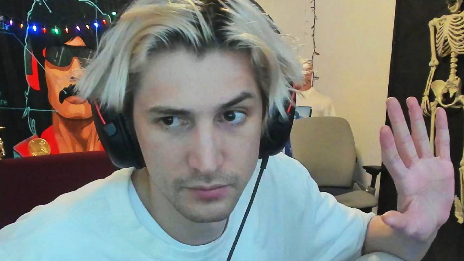 xQc Responds to Ninja's Comments on His $100M Kick Deal