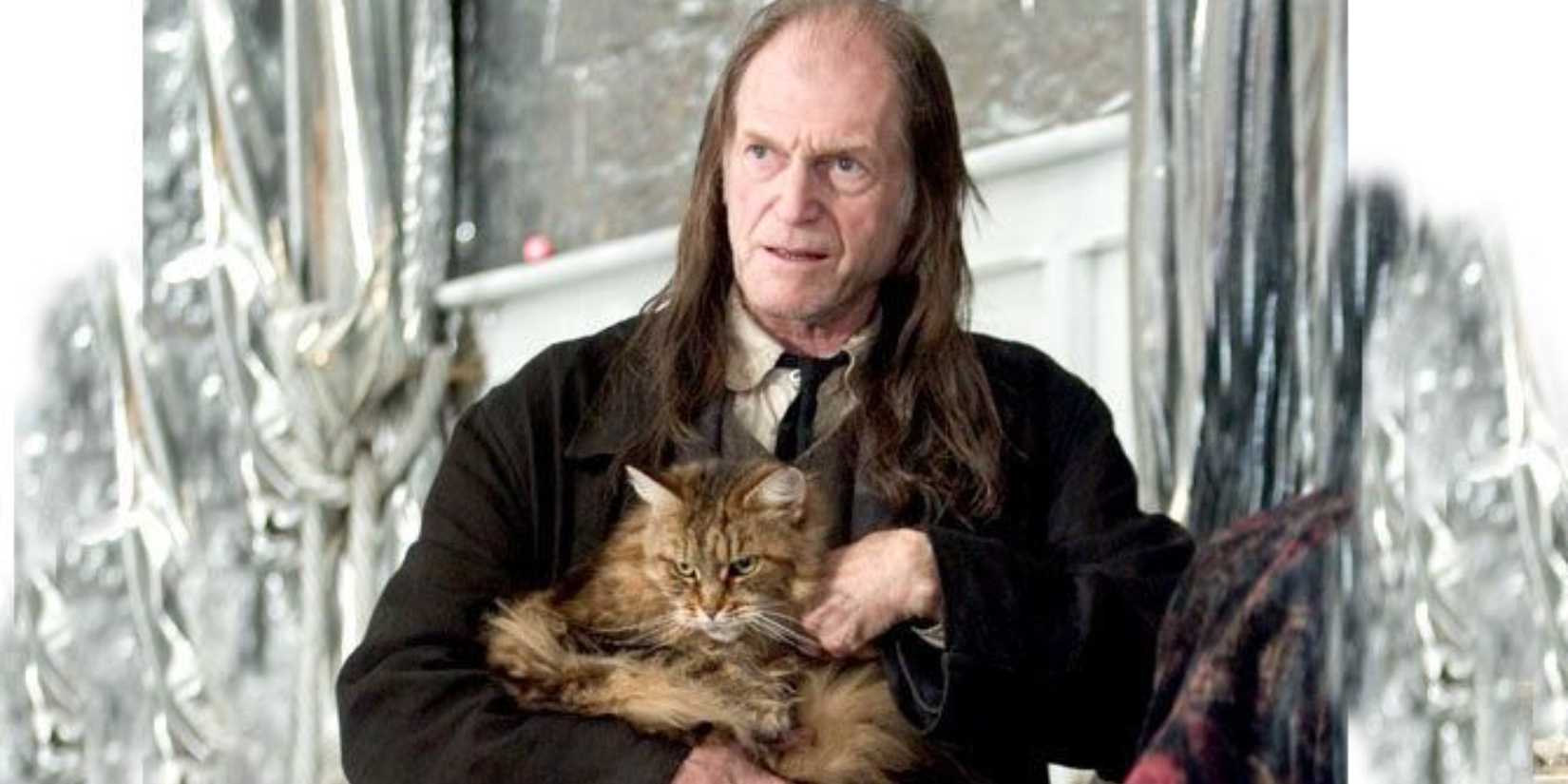 Harry Potter: Why Argus Filch Hates Hogwarts Students, Explained