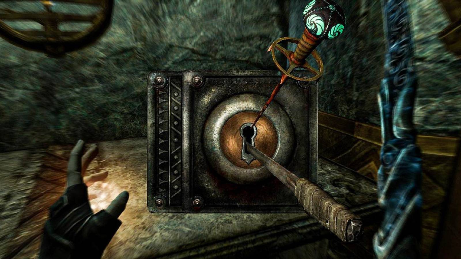 Skyrim Fan Creates Real-Life Box That Requires Lockpicking Skill