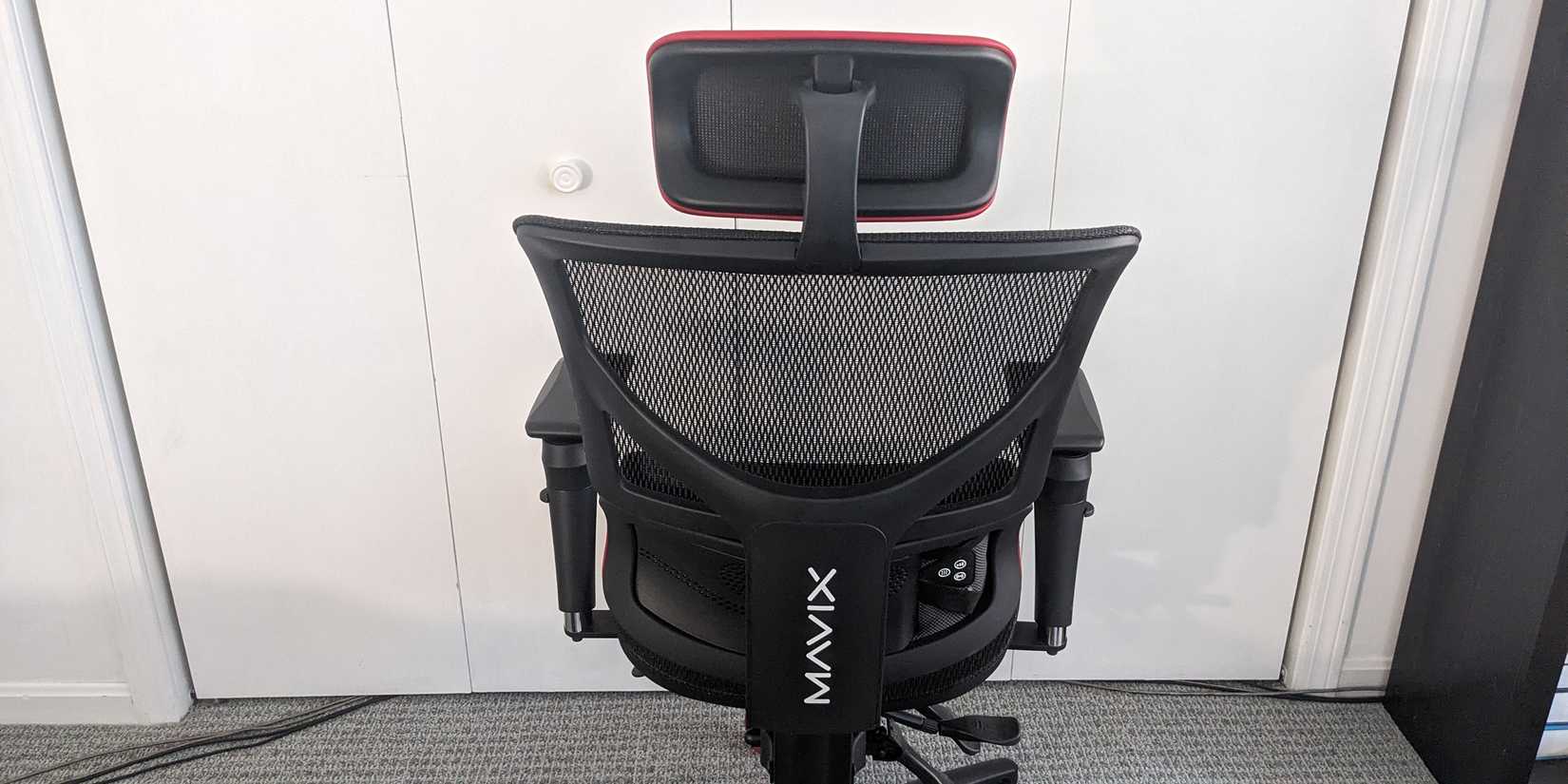 Mavix M7 Gaming Chair Review: Premium, Pricey, and Full of Surprises