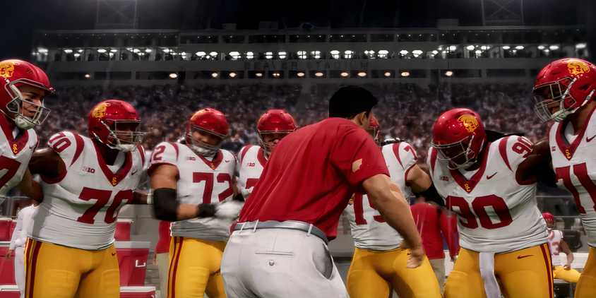 College Football Players Want Change Made to Substitutions