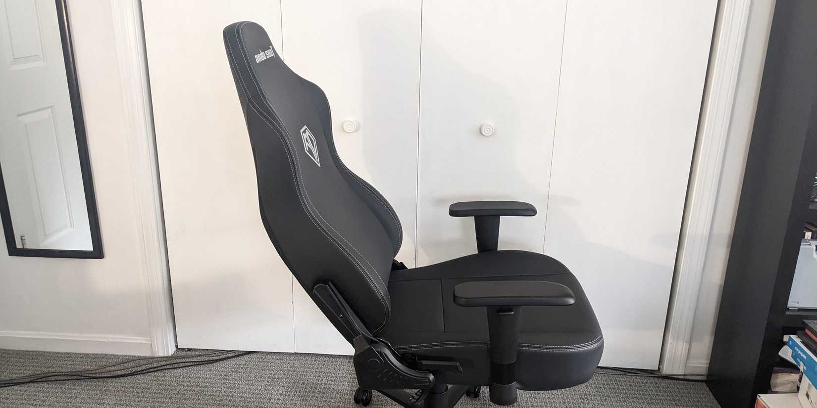Reviewing the AndaSeat Novis Gaming Chair