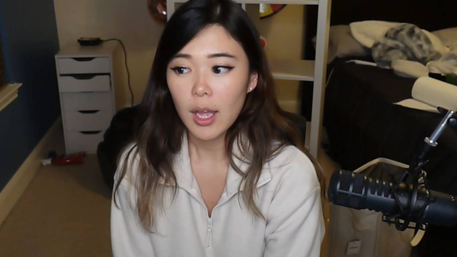 ExtraEmily is Taking a Break from Twitch