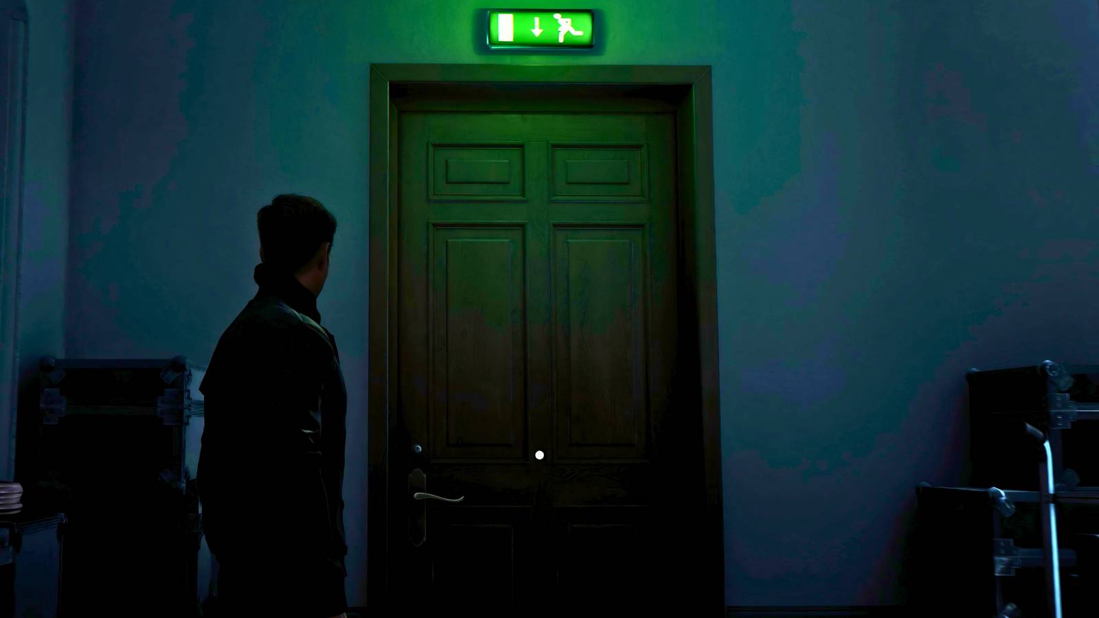 How to Use Press Room Backstage Door (Behind the Scenes) in 007 First Light